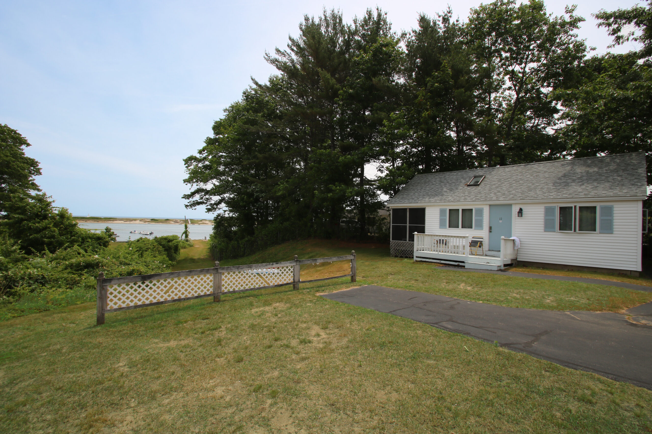 Two Bedroom Cottage with Porch - Ogunquit Tides